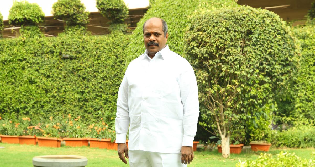 CMR: A four-decade legacy in the retail realm of textiles - The Hindu